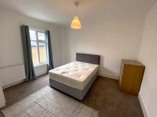 St. Marys Square, London W5, Room to rent, £1,050 pcm | PrimeLocation