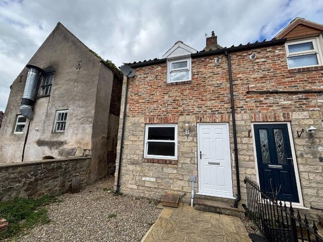 St. Margarets Court, Kirkgate, Ripon, North Yorkshire HG4, 2 bed end terrace house to rent, £775 pcm | PrimeLocation