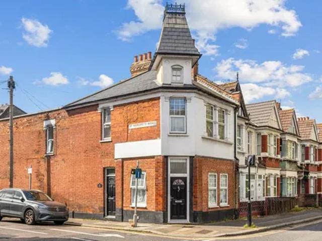 St. Margaret's Avenue, Wood Green, N15 3DH, United Kingdom | 2 bed apartment for rent #166575053 | Rentberry