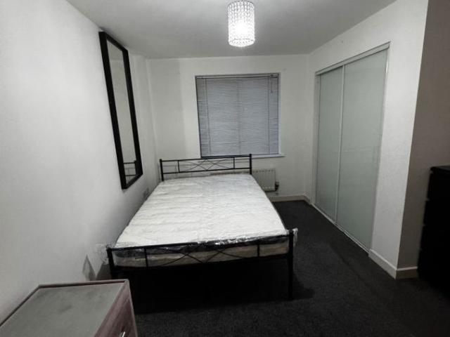 St. Margarets, Barking IG11, Room to rent, £800 pcm | PrimeLocation