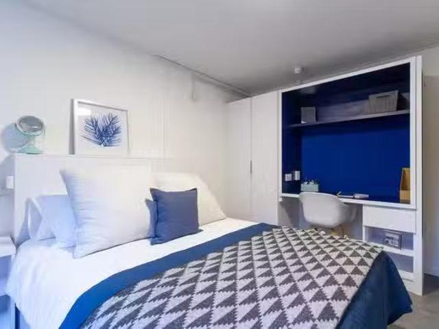 St Margaret's House Standard Non Ensuite