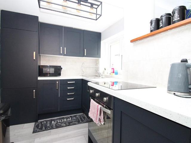 St. Margarets Place, Brighton BN1, 1 bed flat to rent, £1,400 pcm | PrimeLocation