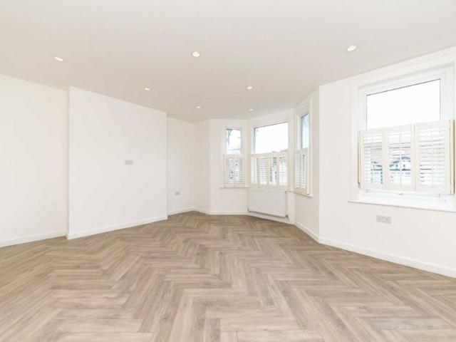 St. Margarets Road, TW1, London
