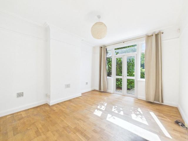 St Margarets Road, St Margarets TW1, 1 bed flat to rent, £1,850 pcm | PrimeLocation