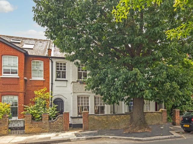 St. Margarets Road, St Margarets TW1, 1 bed flat to rent, £1,995 pcm | PrimeLocation