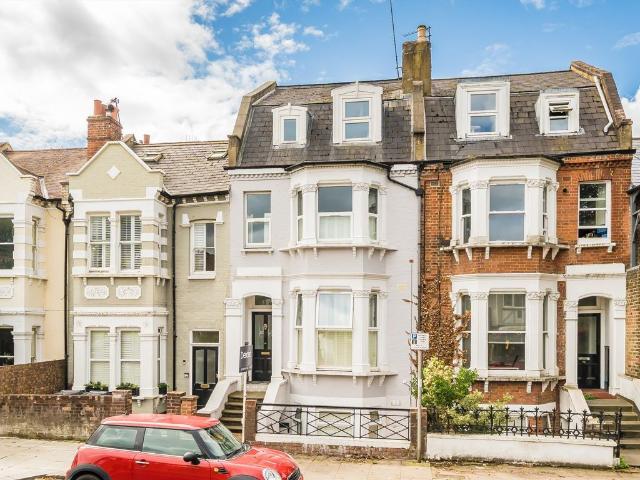 St. Margarets Road, St Margarets TW1, 2 bed flat to rent, £2,995 pcm | PrimeLocation