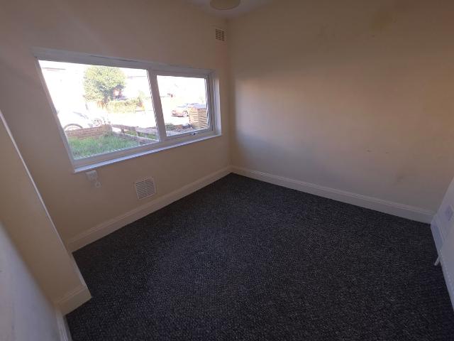 St. Marks Avenue, Gravesend DA11, 2 bed flat to rent, £1,300 pcm | PrimeLocation