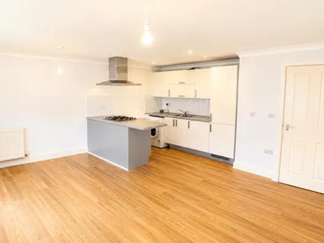 St. Mark's Place, Dagenham, RM11 1RH, Property for rent