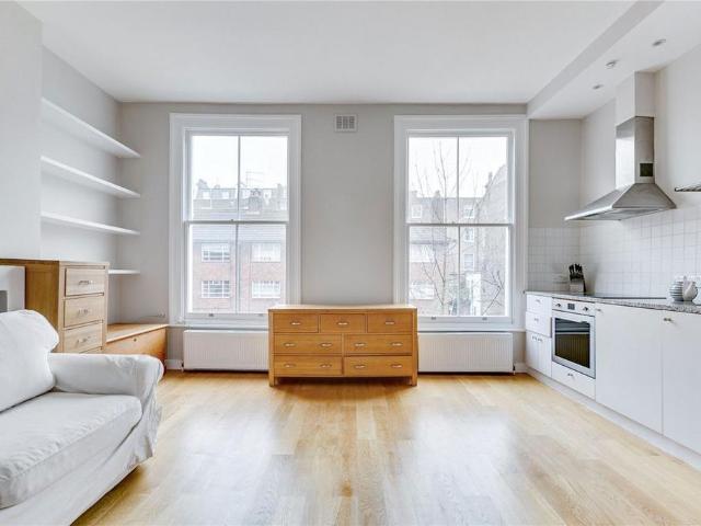 St. Marks Place, London W11 1 bed flat to rent £2,600 pcm £600 pw
