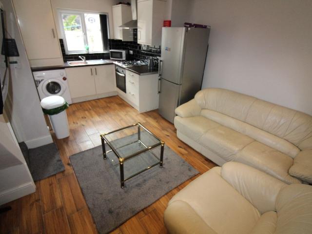 St Marks Road, Preston PR1, 3 bed terraced house to rent, £520 pppm | PrimeLocation