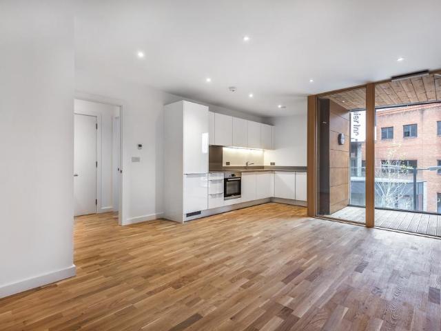 St Marks Square, Bromley, Kent, BR2 1 bed flat to rent £1,600 pcm £369 pw