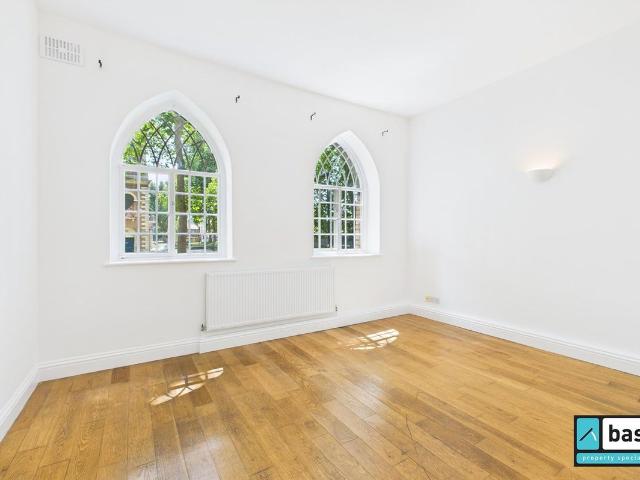 St. Matthew's Row, London E2, 1 bed flat to rent, £2,100 pcm | PrimeLocation