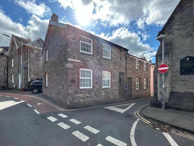 St Michael Street, Brecon, 3 Bedroom End