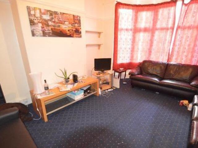 St. Michaels Villas, Leeds, 7 Bedroom Semi detached