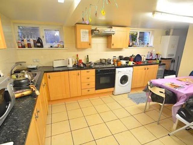 St. Michaels Villas, Leeds, 8 Bedroom Semi detached