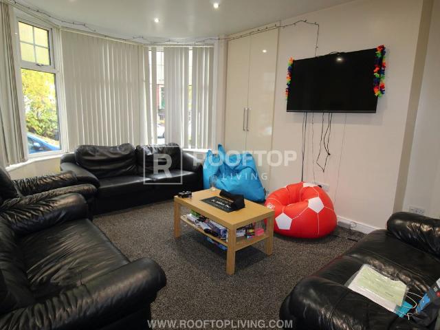 St. Michaels Villas, Leeds LS6, 8 bed shared accommodation to rent, £607 pppm | PrimeLocation