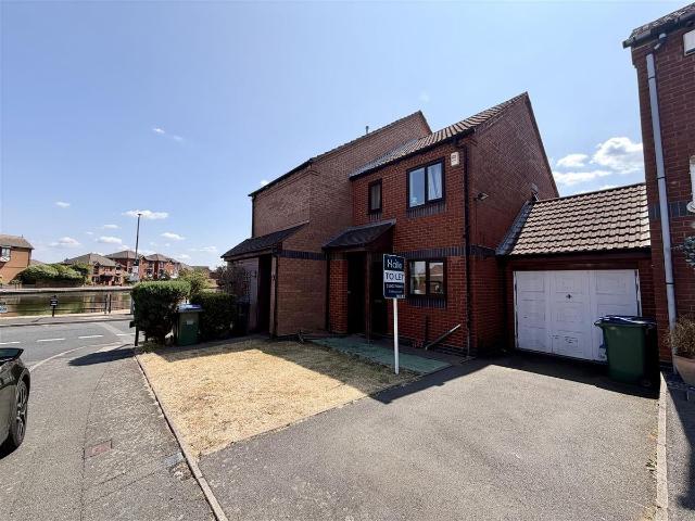 St. Michaels Way, Tipton DY4, 2 bed property to rent, £1,050 pcm | PrimeLocation