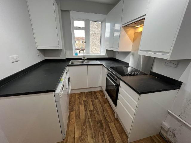 St Michaels Court, Monkton Combe, Bath BA2, 2 bed flat to rent, £1,500 pcm | PrimeLocation