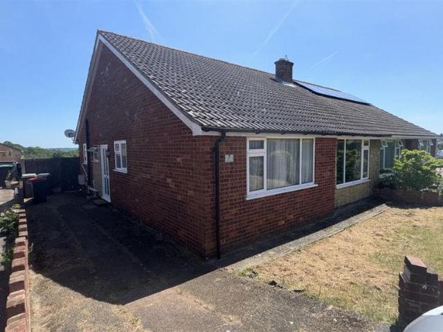 St Michaels Close, Canterbury 3 bed bungalow to rent £1,425 pcm £329 pw