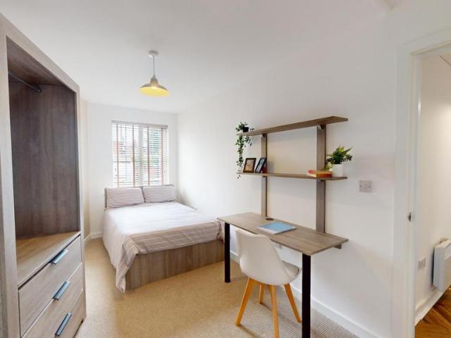 St Michaels Lane, Leeds LS6 2 bed house to rent £1,083 pcm £250 pw