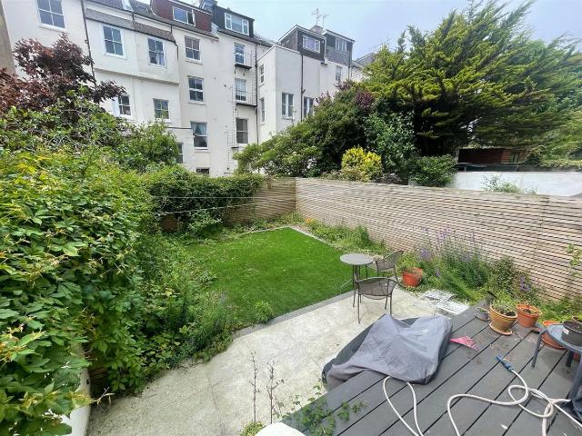 St. Michaels Place, Brighton BN1, 2 bed flat to rent, £1,850 pcm | PrimeLocation