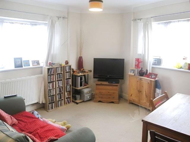 St Michaels Road, Aldershot, Hants, GU12 4JE