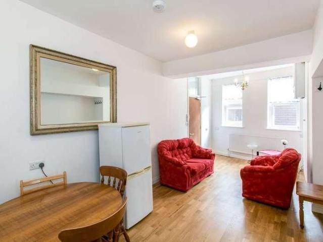 St. Michaels Road, Bournemouth, BH2