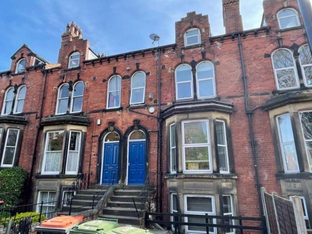 St. Michaels Road, Leeds 3 bed duplex to rent £1,469 pcm £339 pw