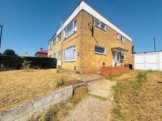 St. Monica Road, Southampton SO19, 2 bed maisonette to rent, £1,300 pcm | PrimeLocation