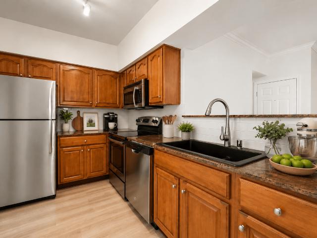 St Moritz 3 Bedroom Apartment for Rent at 5665 Arapaho Rd, Dallas, TX 75248 Willow Falls