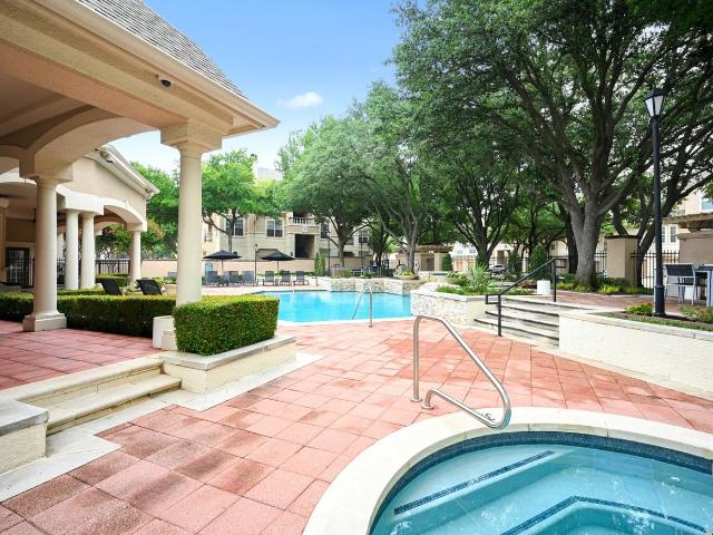 St Moritz 2 Bedroom Apartment for Rent at 5665 Arapaho Rd, Dallas, TX 75248 Willow Falls