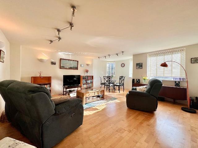 St. Nicholas Court, Ipswich IP1, 2 bed flat to rent, £950 pcm | PrimeLocation