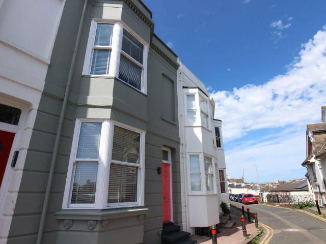 St Nicholas Road BN1 3LP 7 bed terraced house to rent £4,550 pcm £1,050 pw