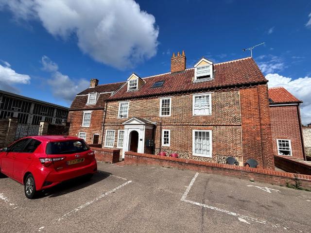 St. Nicholas Street, Thetford IP24, 1 bed flat to rent, £850 pcm | PrimeLocation