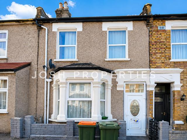 St. Olaves Road, London E6 3 bed terraced house to rent £2,350 pcm £542 pw