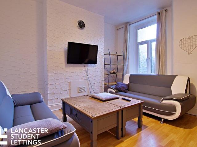 St. Oswald Street, Lancaster LA1, Room to rent, £520 pppm | PrimeLocation