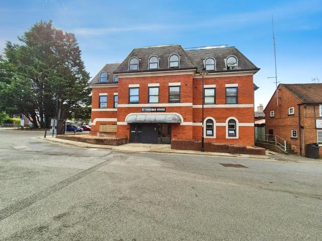 St. Pancras House, Basingstoke RG21 1 bed apartment to rent £1,000 pcm £231 pw