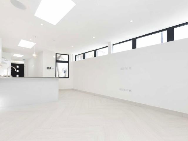 St. Pancras Way, Camden NW1, 1 bed flat to rent, £2,300 pcm | PrimeLocation
