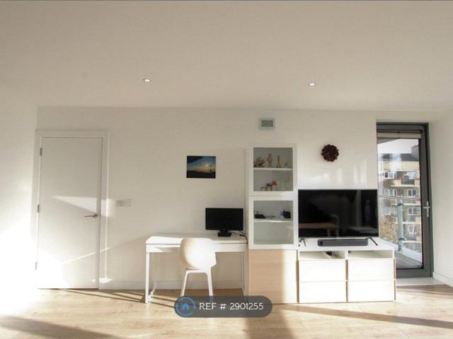 St Paul's Way, London E3, 1 bed flat to rent, £2,100 pcm | PrimeLocation