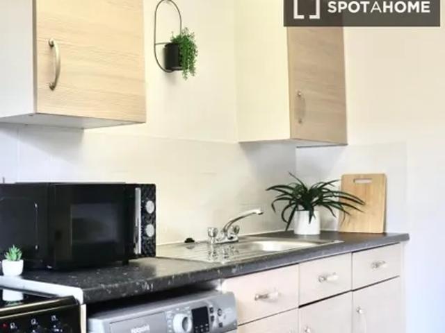 St Paul's Church of England Primary School, Penrose Street, London, SE17 3DT, United Kingdom | 1 bed apartment for rent #118376092 | Rentberry
