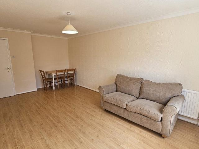 St Pauls Close, Ealing Common W5, 2 bed flat to rent, £2,000 pcm | PrimeLocation