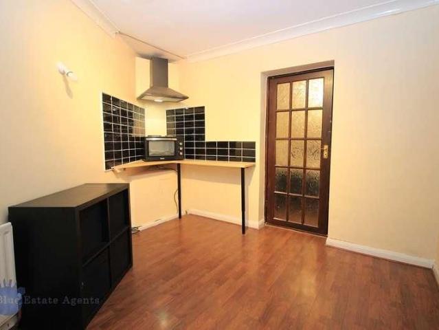 St Pauls Close, Hounslow, TW3