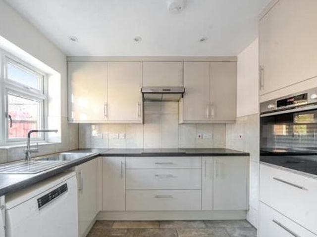 St. Pauls Close, London, 3 Bedroom Semi detached