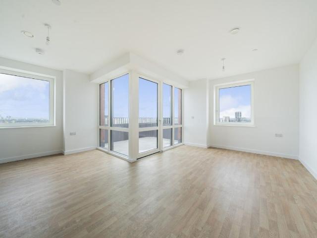St Pauls Road, Barking, London IG11, 2 bed flat to rent, £1,900 pcm | PrimeLocation