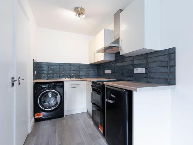 St. Pauls Road, Cheltenham GL50, 1 bed flat to rent, £850 pcm | PrimeLocation