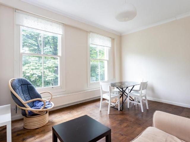 St. Pauls Road, London, N1 1 bed apartment to rent £2,250 pcm £519 pw