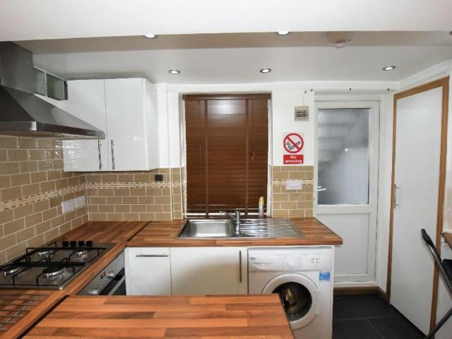 St. Pauls Road, London N1 1 bed flat to rent £1,800 pcm £415 pw