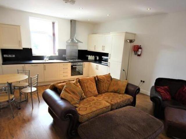 St. Pauls Road, Preston, 3 Bedroom Flat