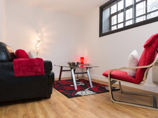 St Paul's Sq | Furnished 2 Bed, 2 Bath Apt