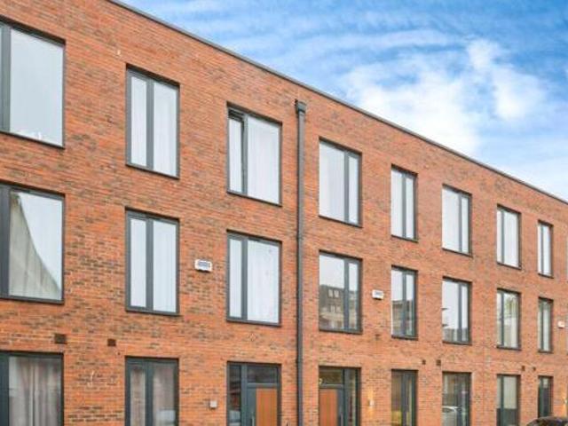 St. Pauls Square, Birmingham, 3 Bedroom House